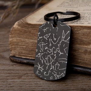 Custom Star Map Keychain, Engraved Personalized Night Sky Keyring, Star ...