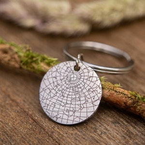 Custom Star Map Keychain, Engraved Personalized Night Sky Keyring for ...