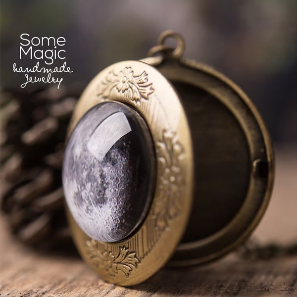 Moon Locket - Etsy