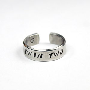 Twin One, Twin Two Sister Ring Set, Twin Sisters Matching Pair Rings ...