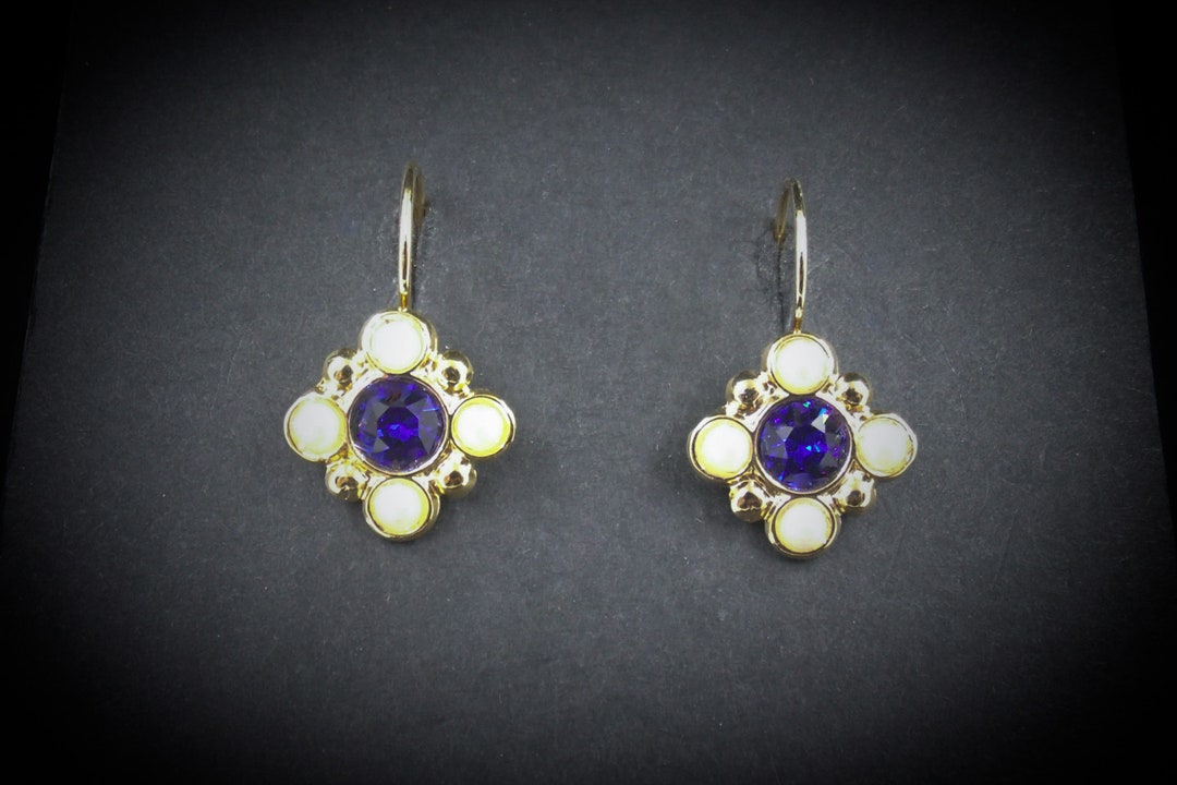 Medieval Earrings Majestic Blue White Faux Prl Yellow Gold Tudor FREE ...