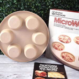 Vintage Anchor Hocking Ovenware Microware Muffin Pan Freezer, Microwave ...