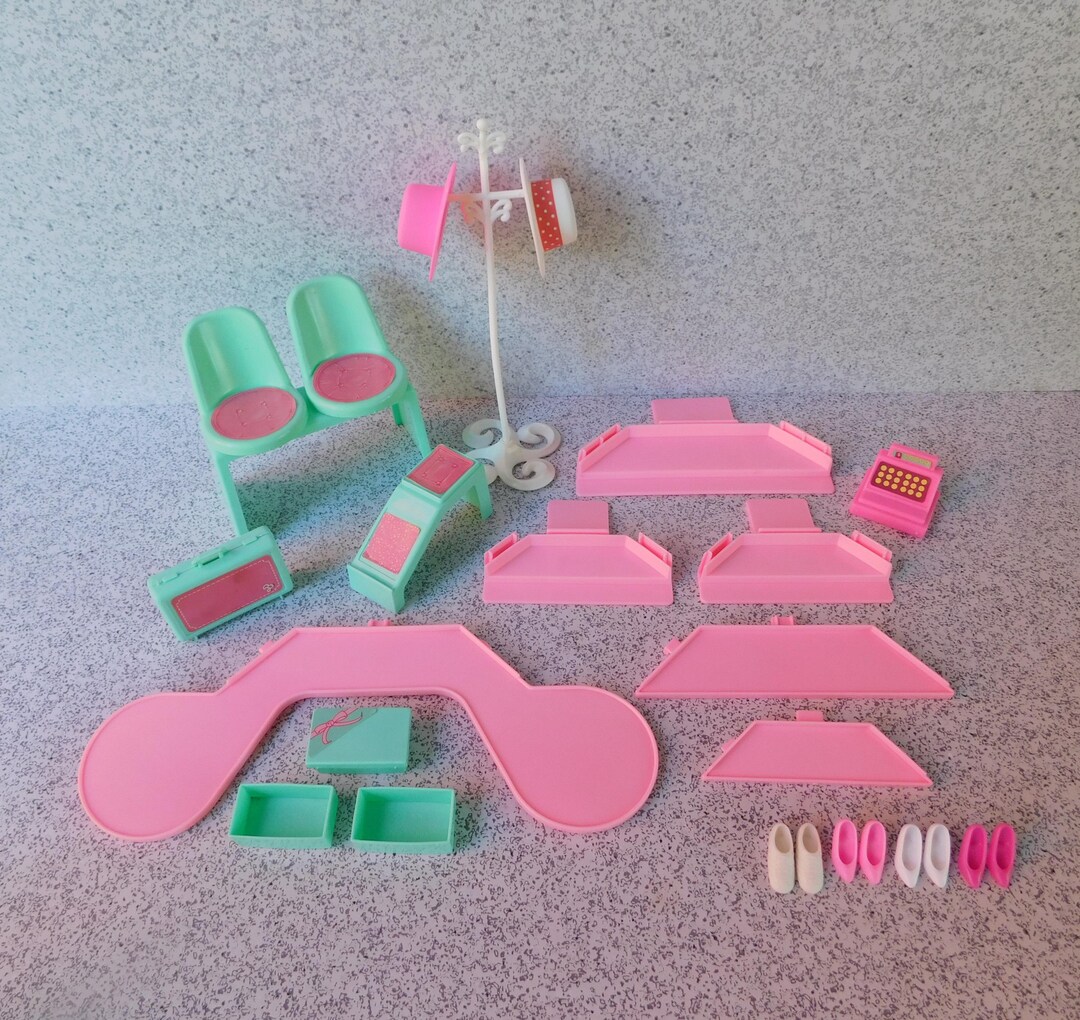 1988 Barbie Step 'n Style Boutique Pieces, Barbie Shoe Store Playset ...