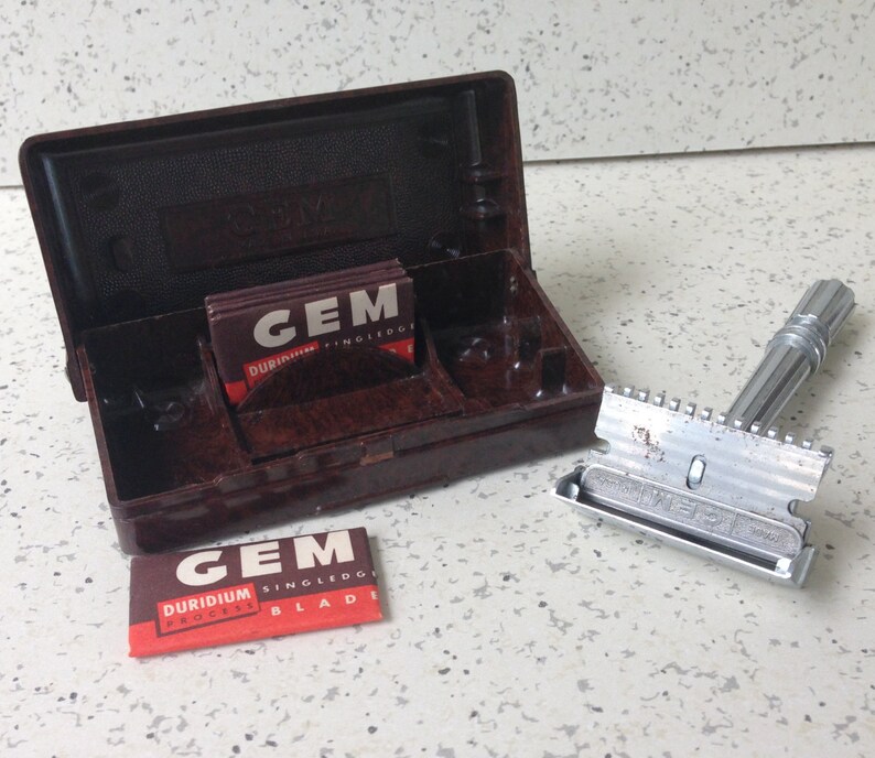Vintage GEM Micromatic Razor With Case and 5 Wrapped Blades - Etsy