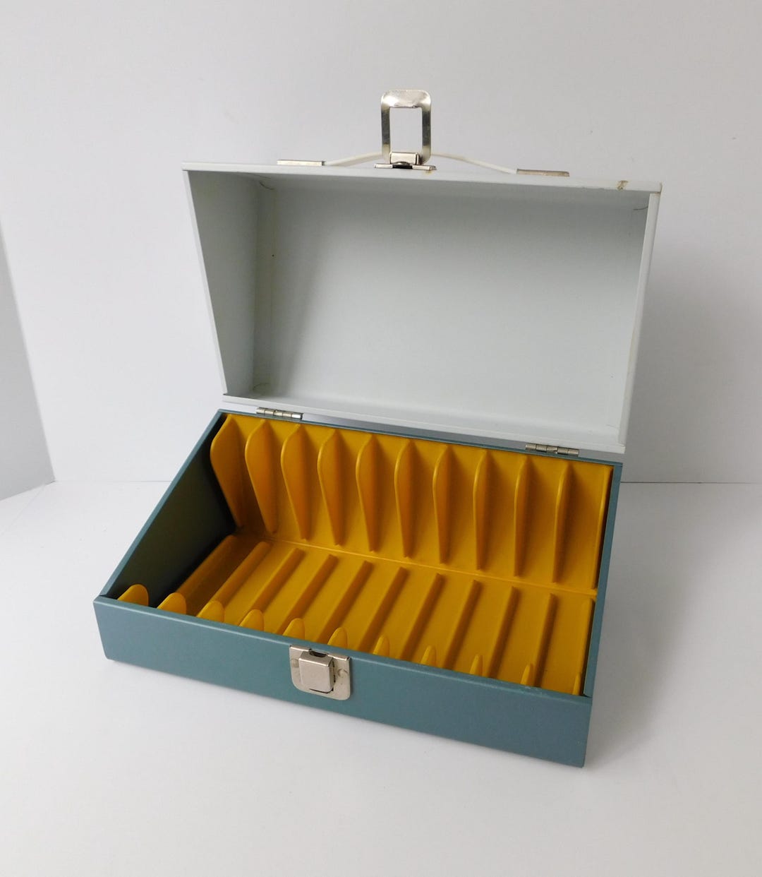 Vintage Smith-victor 8mm Film Reel Case, 10 Slot Metal Case, Will Also ...