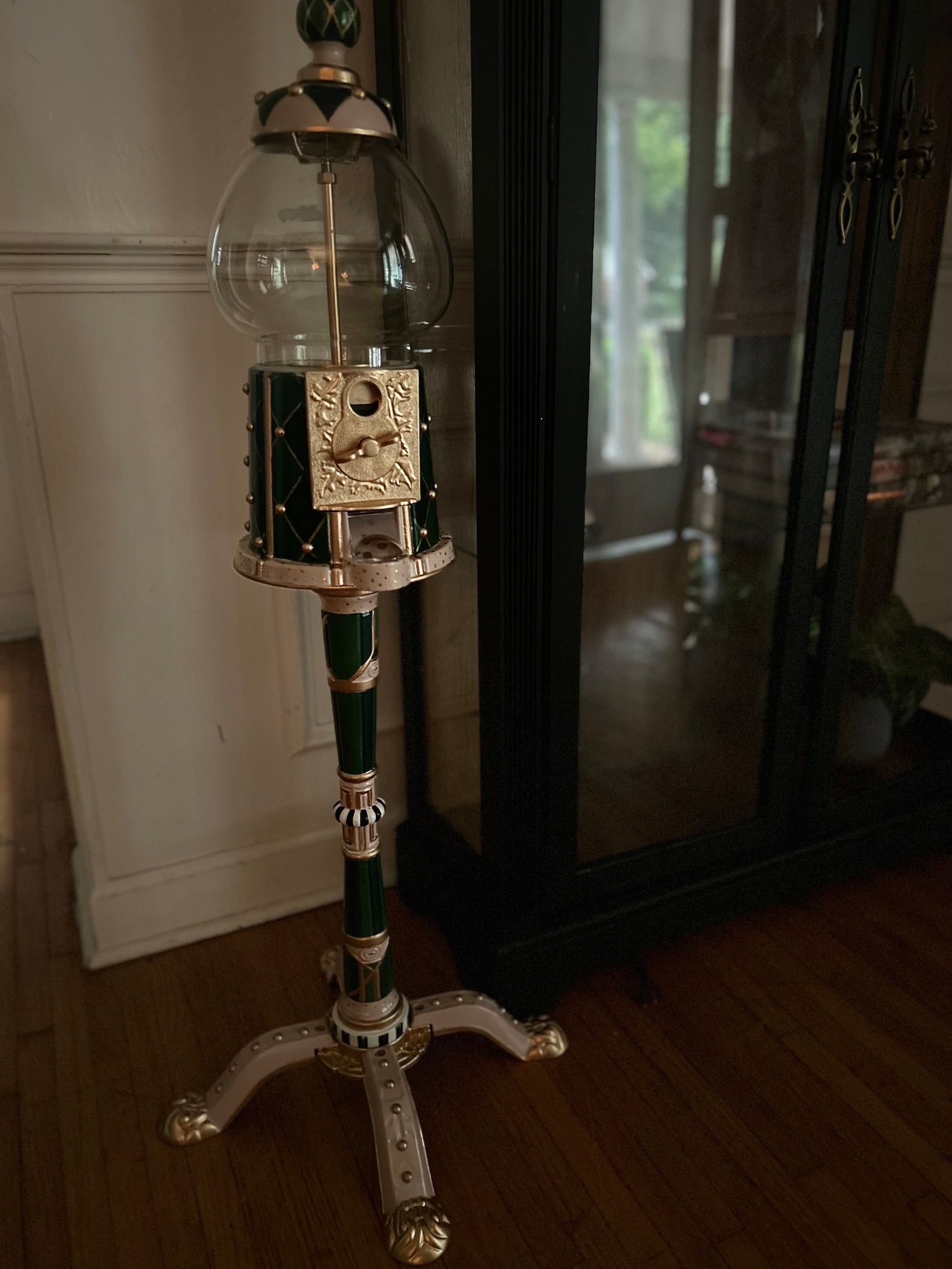 Working Custom Painted Gumball Machines With Finial - Etsy