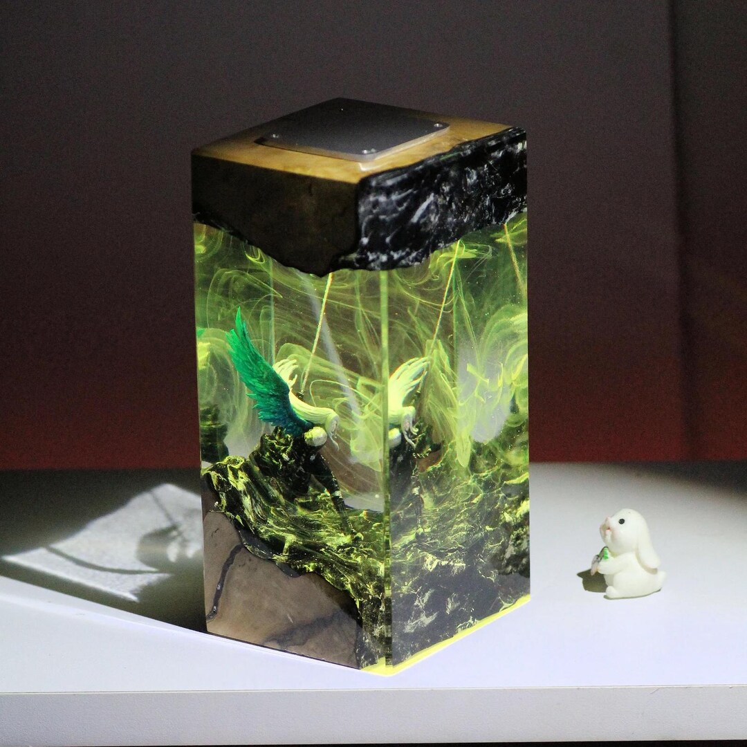 Custom Sep.hiroth Lamp, Resin Night Light, Epoxy Wood Night Lamp, Gift ...
