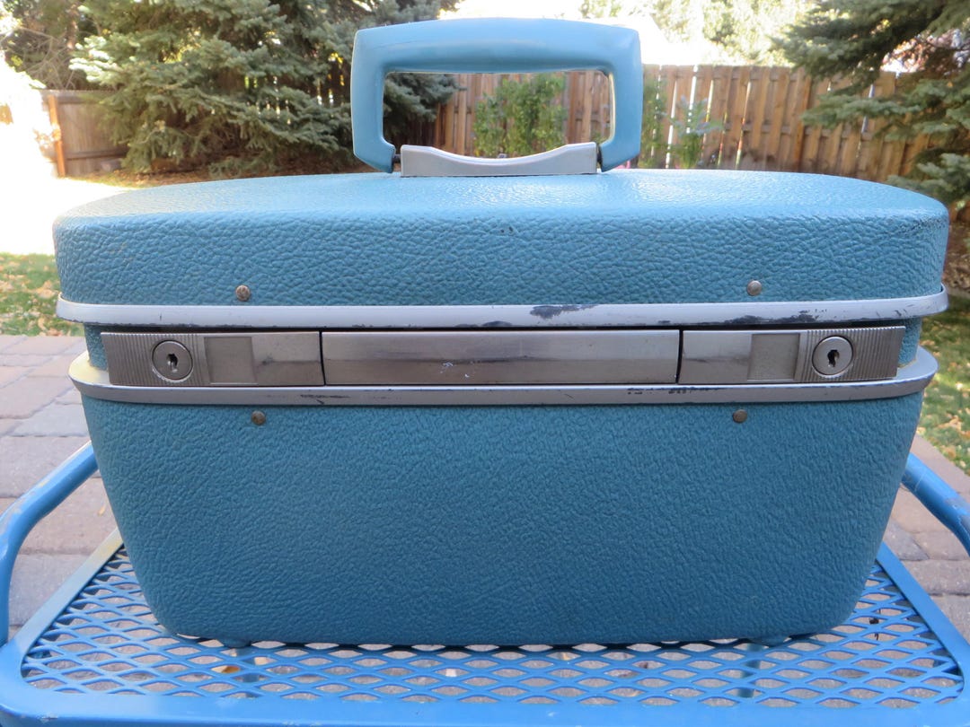 Vintage Blue Royal Traveller Train Case - Blue Luggage Make up Case - Etsy