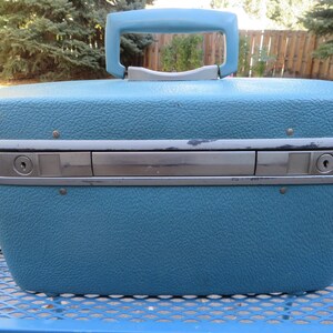 Vintage Blue Royal Traveller Train Case Blue Luggage Make up Case - Etsy