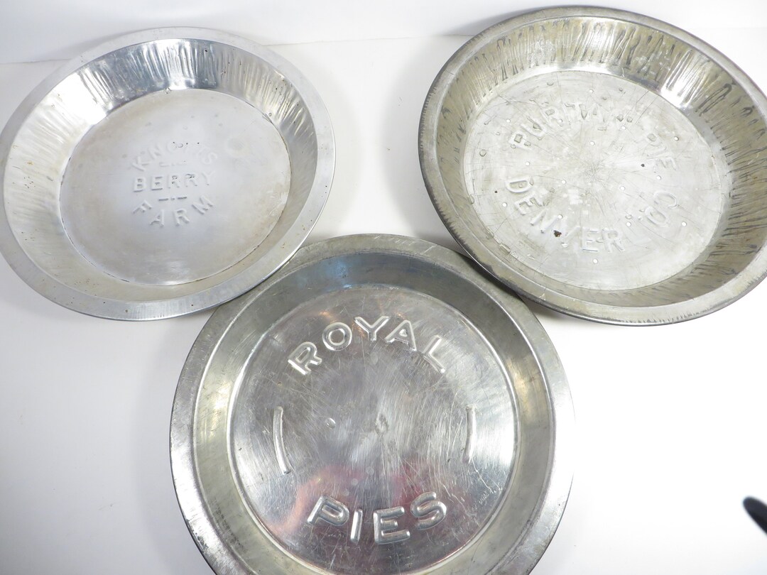 Vintage Tin Pie Plates 3 Vintage Tin Pie Plates Puritan Pie Co Royal