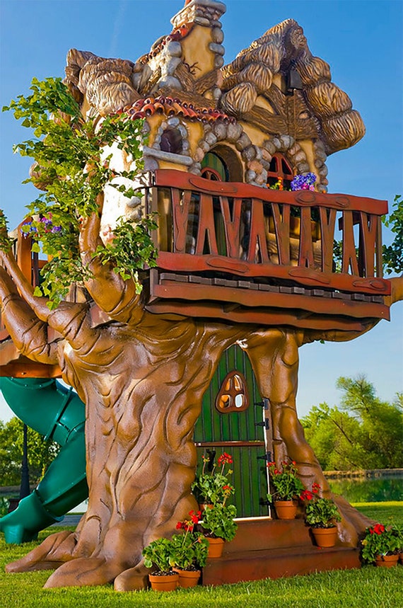 Kids Tree Club House