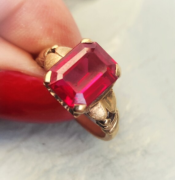 1930s Emerald Cut Lab Ruby Solitaire 10K! Vintage Est… - Gem