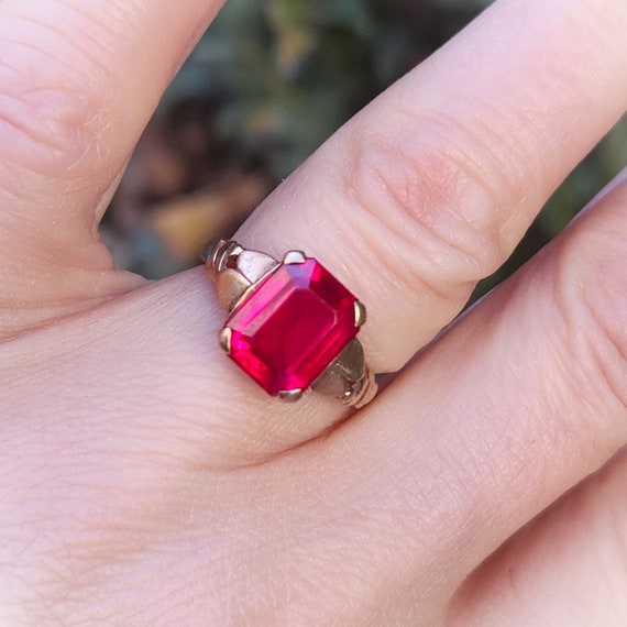 1930s Emerald Cut Lab Ruby Solitaire 10K! Vintage Est… - Gem