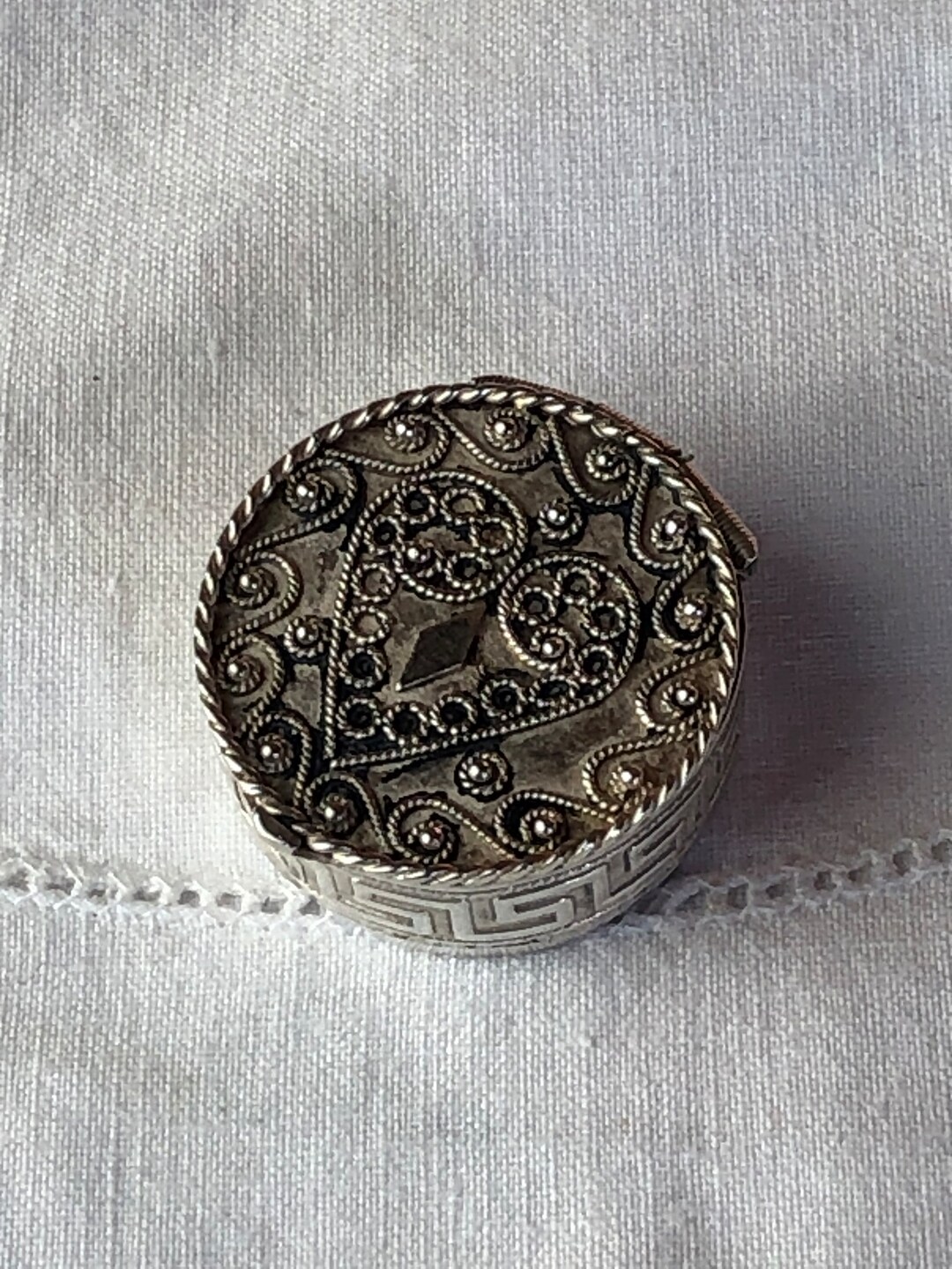 Sterling Silver Pill Box With Wirework Decorated Lid, - Etsy