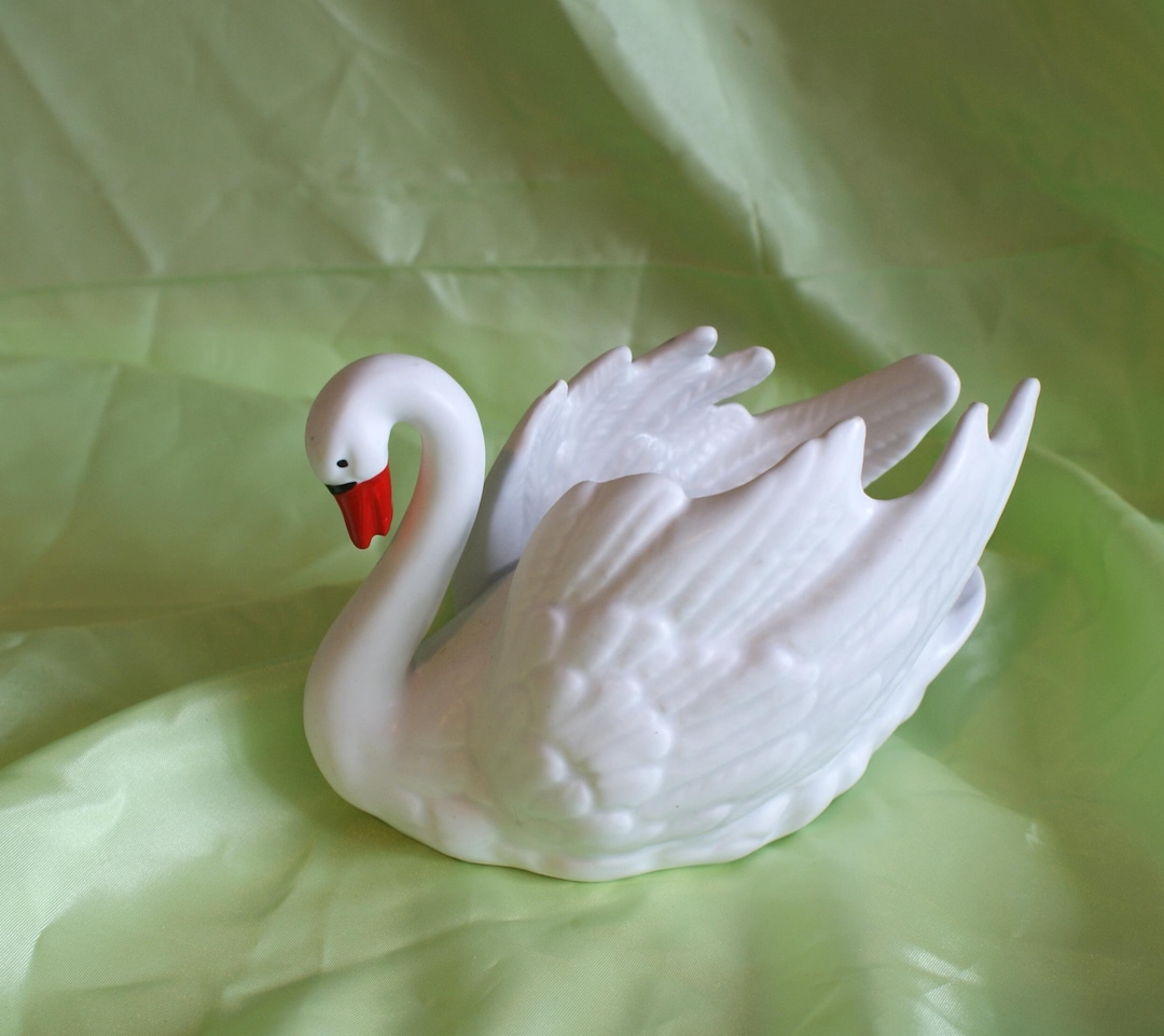 Vintage Goebel Porcelain Swan With Splayed Wings, Ornament Posie ...