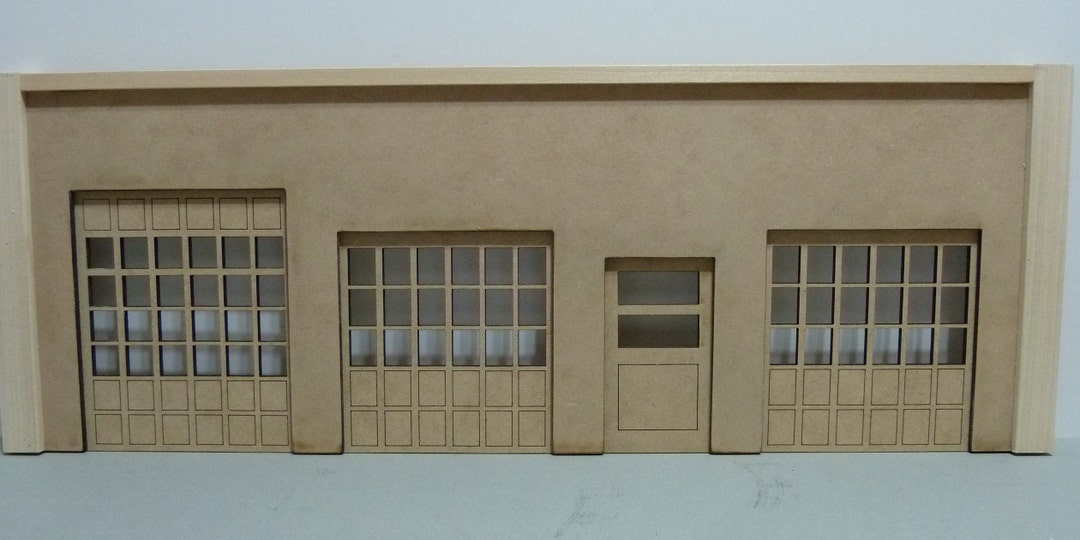 Various Models 1:24-1-25 Scale Garages, Gas Stations, Showrooms Fronts ...