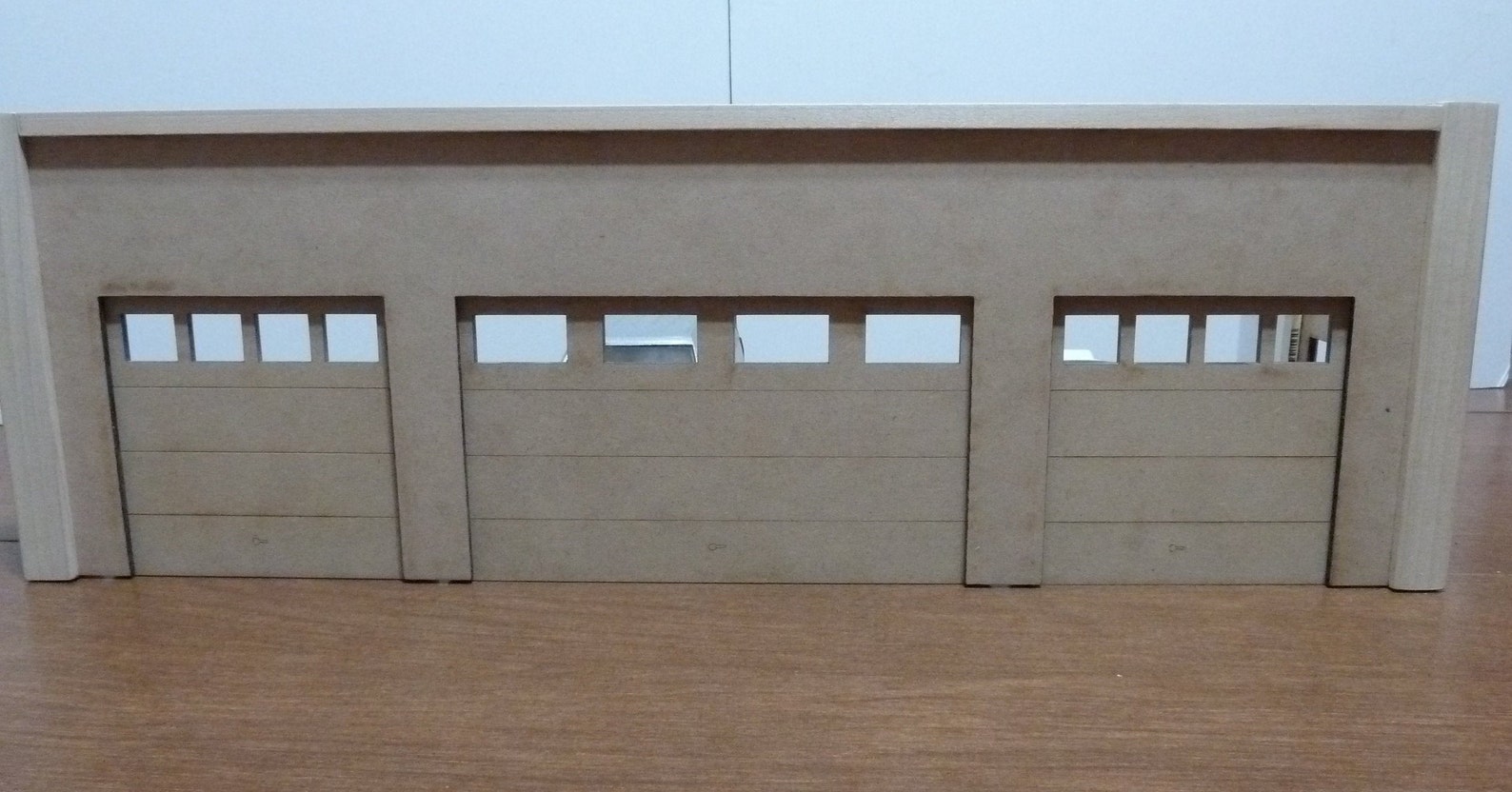 Various Models 1:24-1-25 Scale Garages, Gas Stations, Showrooms Fronts ...