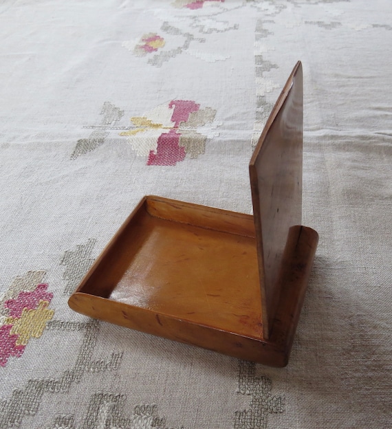 Antique Maple Walnut Card Case, late 19th Century. - Gem