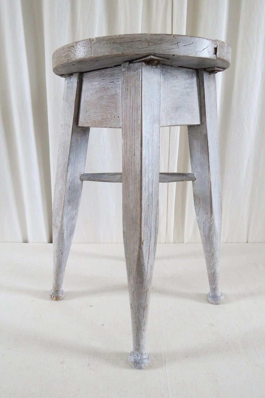 ANTIQUE OAK STOOL. Early 20th Century. - Etsy