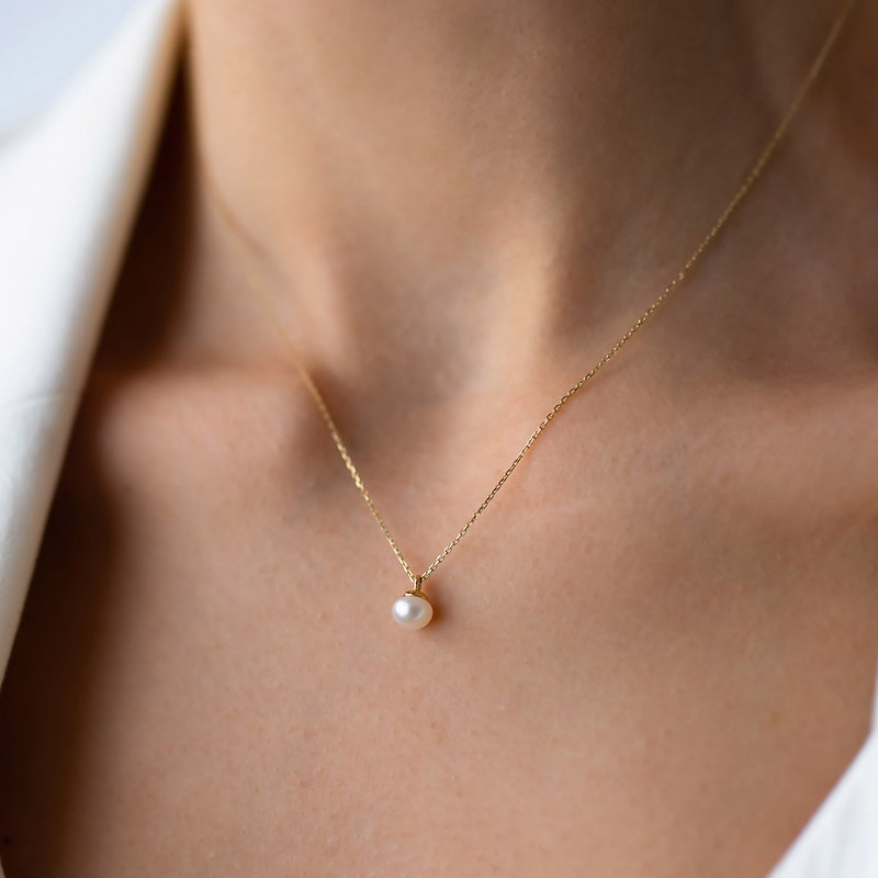 Solid Gold Pearl Necklace - Etsy
