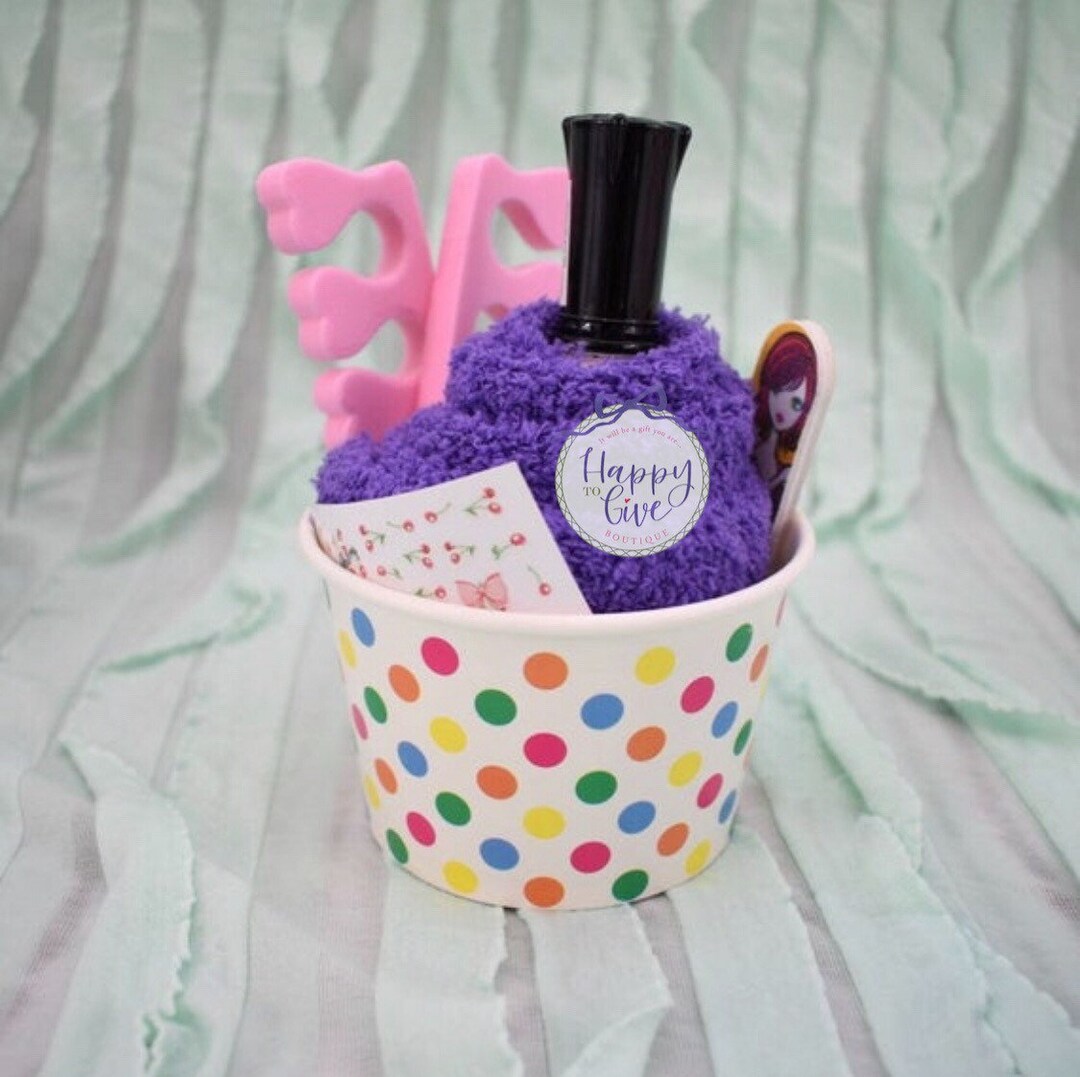 Girl Party Favors, Girls Fuzzy Socks Cupcakes, Slumber Party Favors ...