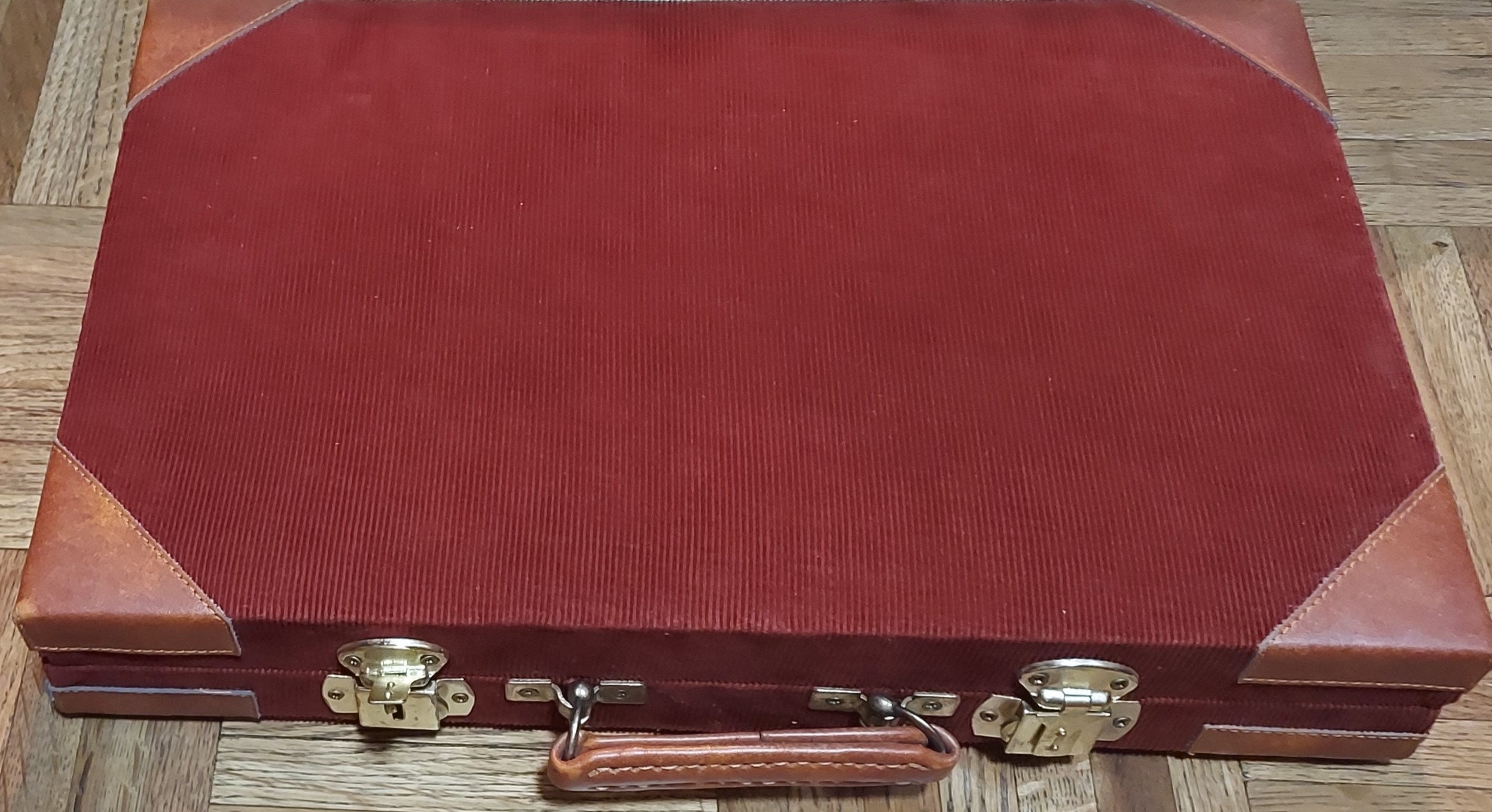 Vintage Classic Backgammon, Butter Scotch/Ivory Game Pieces w/Red ...