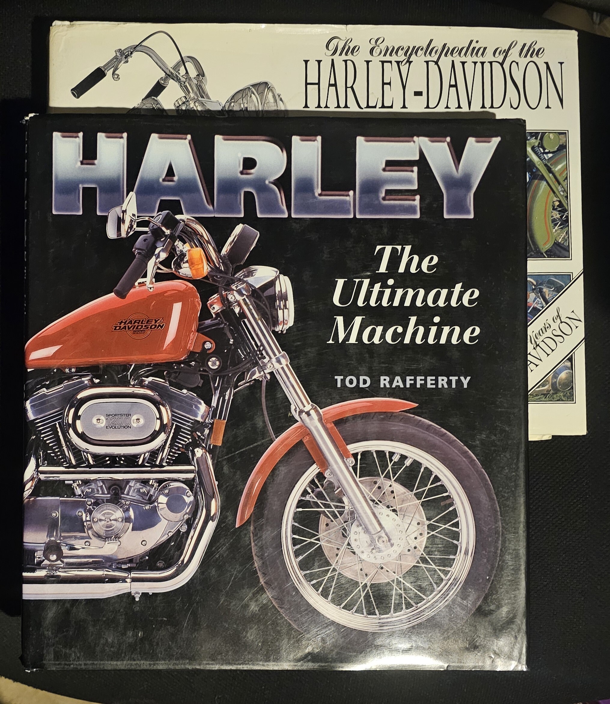 Harley Davidson Books - Encyclopedia of The Harley Davidson, Harley the ...