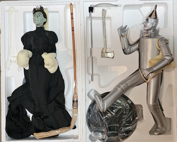 2001 Timeless Treasures Porcelain Wizard of Oz Characters 2001 Timeless Treasures Porcelain Wizard of Oz Characters