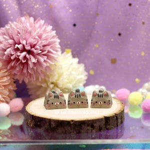 Gray Tabby Cat- Kawaii Cat - Artisan Key Cap - Cute Keycaps - Keyboard ...