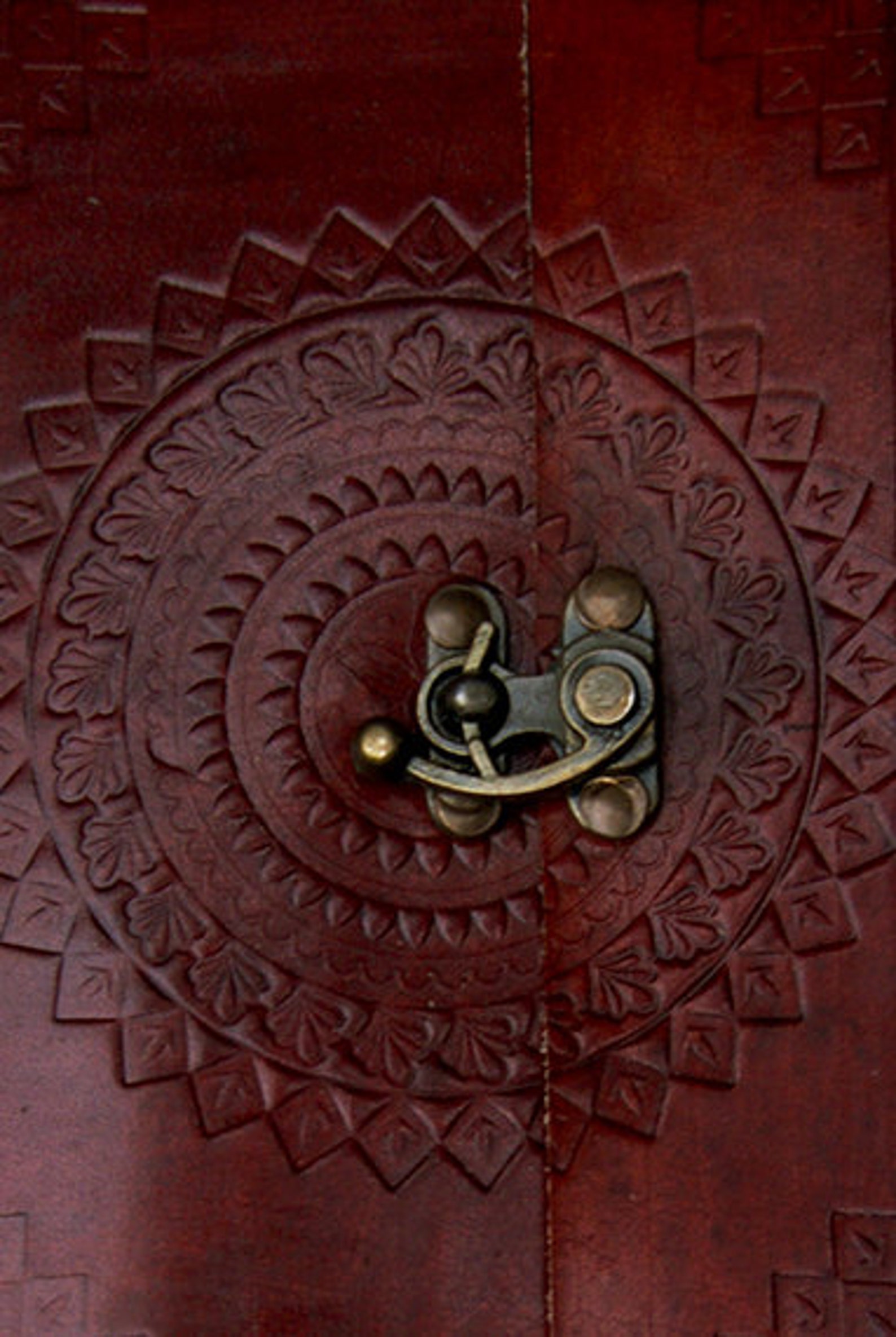 Design Embossed Leather Bound Journal Diary/notebook/sketchbook With ...