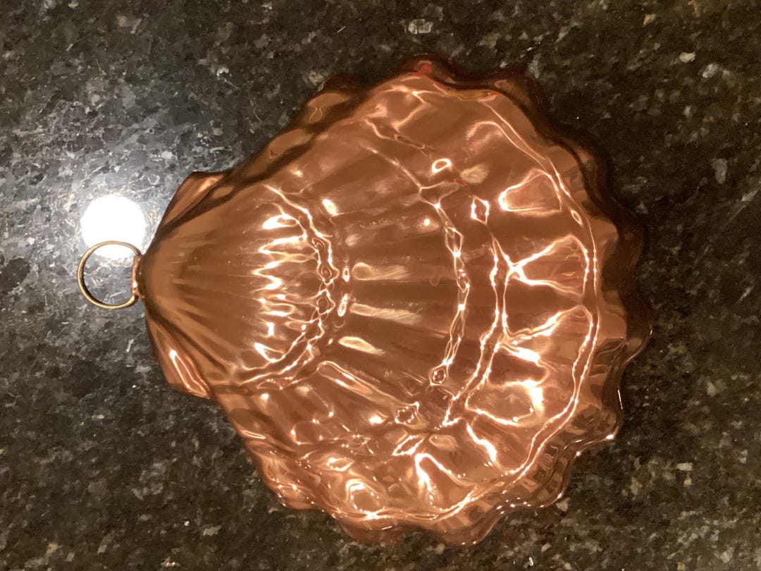 Large Copper Clam Shell Mold. - Etsy