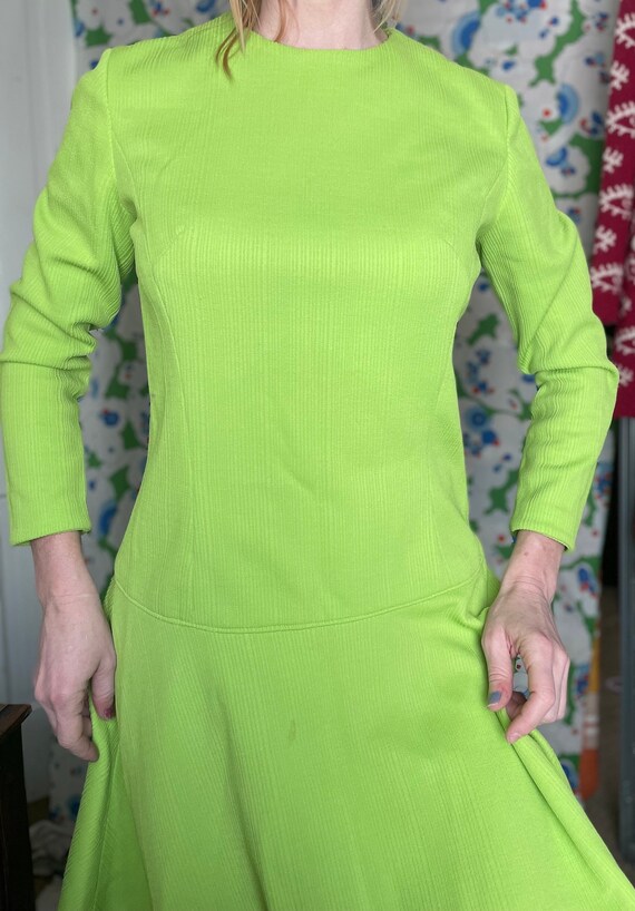 SALE! Vintage 1960s Mod Neon Green Dress // 60s Drop … - Gem