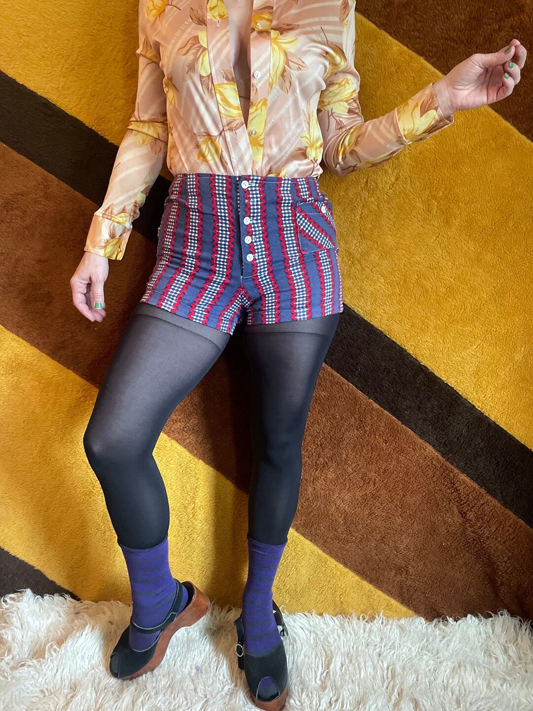 Vtg 60s STRIPED HOT PANTS // High Mid Rise Ric Rac Patterned Trim Short ...