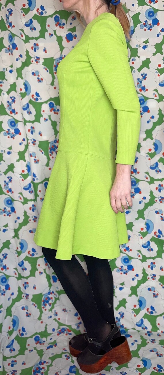 SALE! Vintage 1960s Mod Neon Green Dress // 60s Drop … - Gem