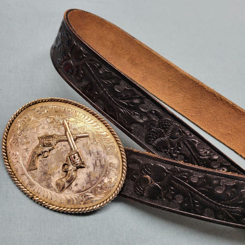 Rodeo Buckle Display - Etsy