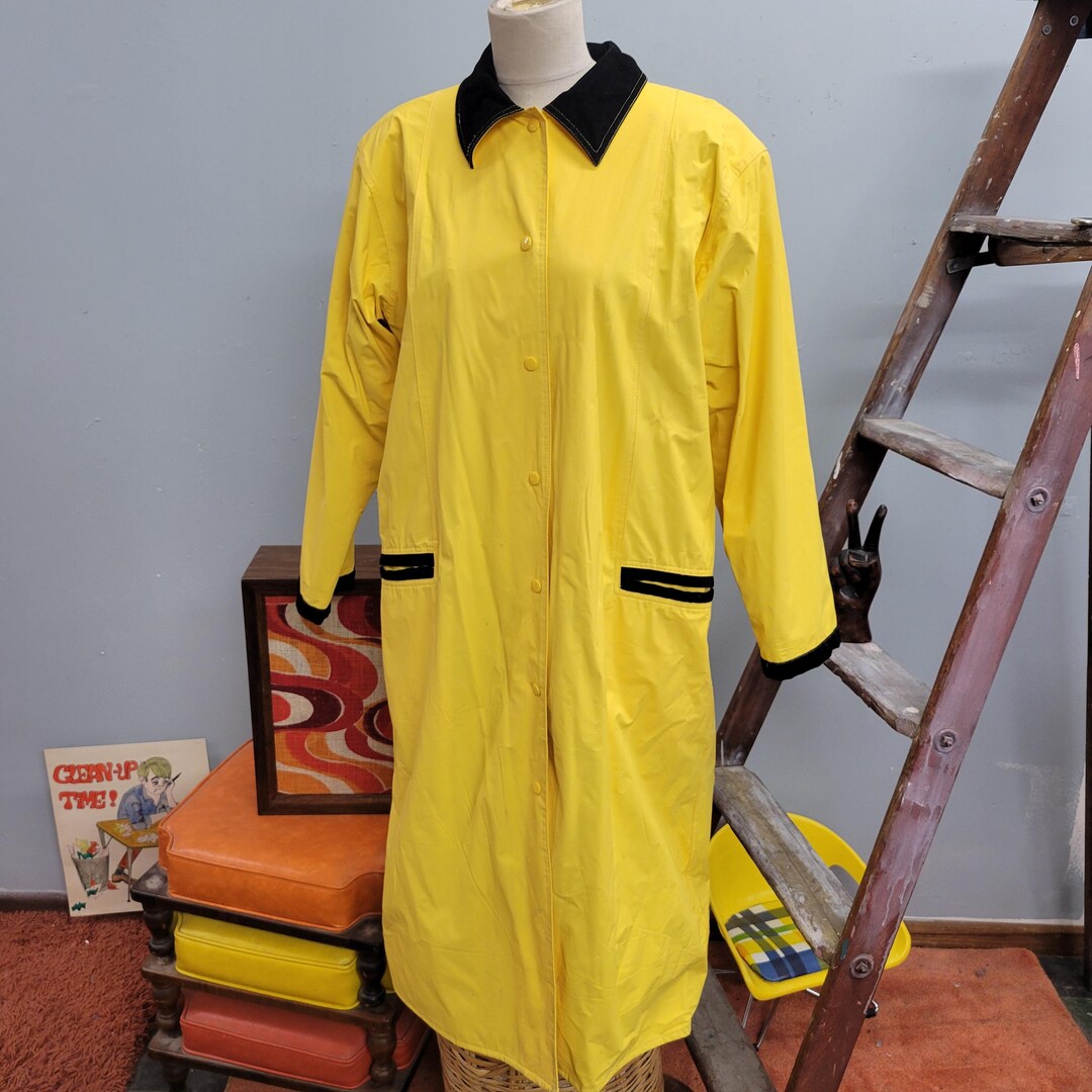 Vtg 80s Yellow Vinyl Raincoat: Vintage Misty Harbor PVC Trench Coat ...