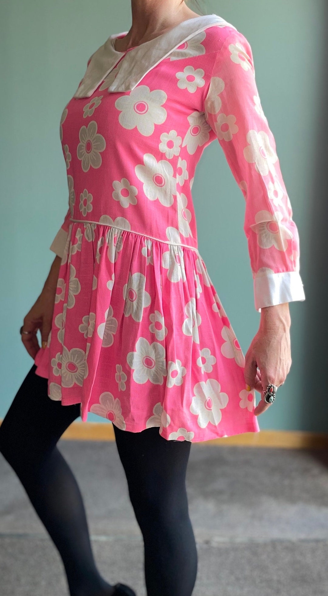 Vintage 1960s Rectangle Collar Bright Pink Dress / 60s Mod Flower Power ...