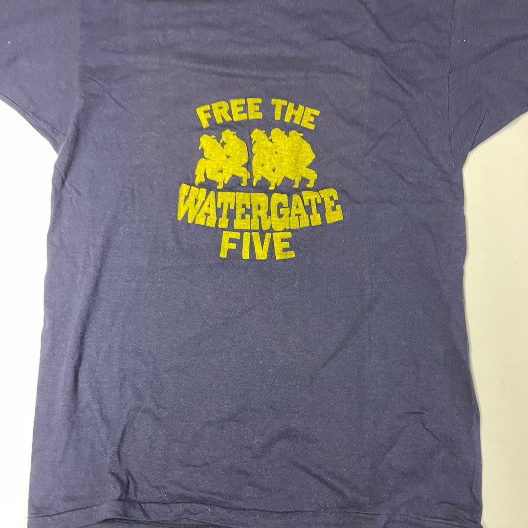 Vtg 70s FREE WATERGATE 5 Richard Nixon Tshirt // Vintage Blue History ...