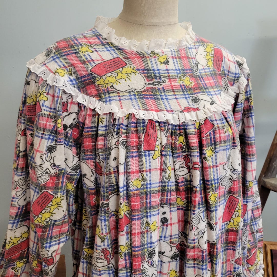 Vtg 70s PEANUTS SNOOPY NIGHTGOWN // Vintage Extra Large Womens Cartoon ...