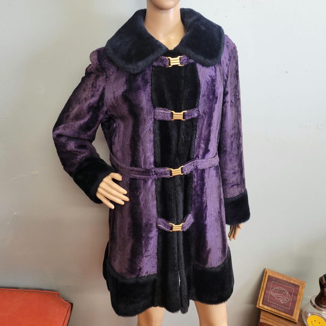 60s Mod Buckle Coat: Vintage Two-tone Plush Collar Jacket - Etsy