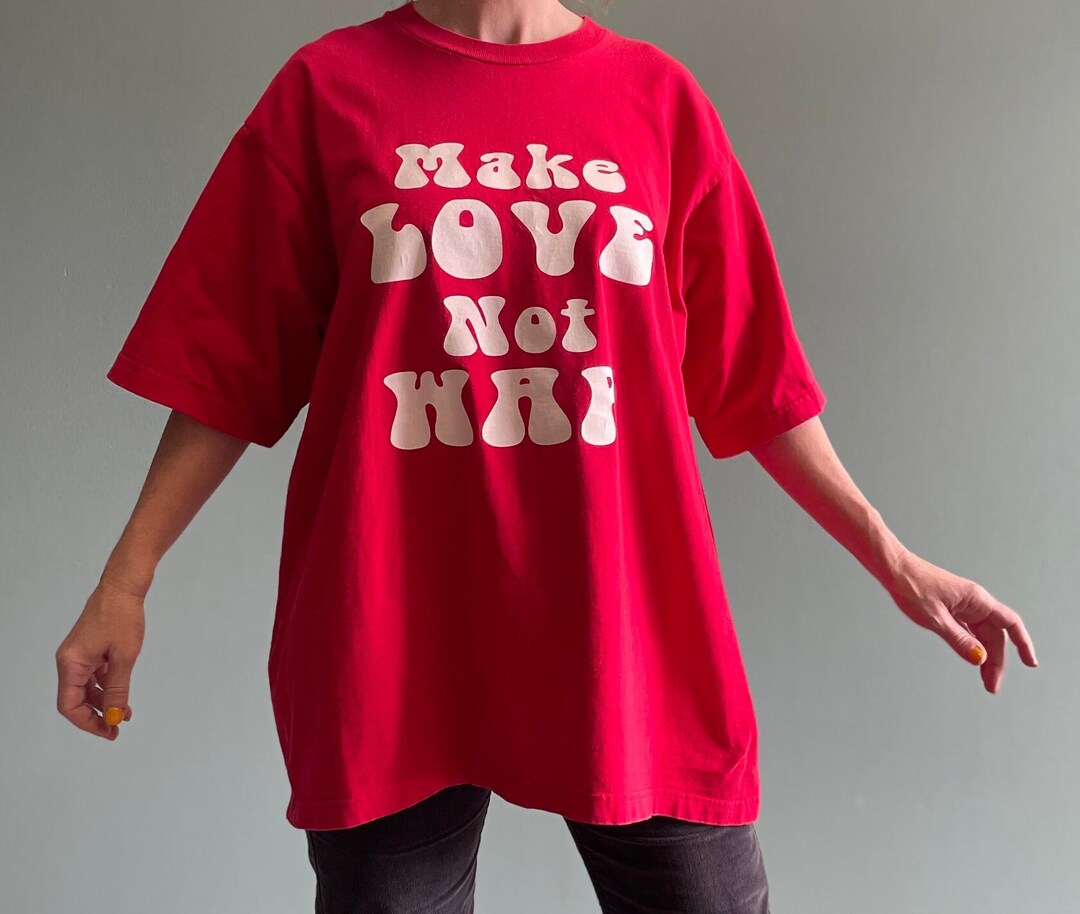 Vintage Make Love Not War T Shirt / Bubble Font 90s Y2k Oversized Red ...