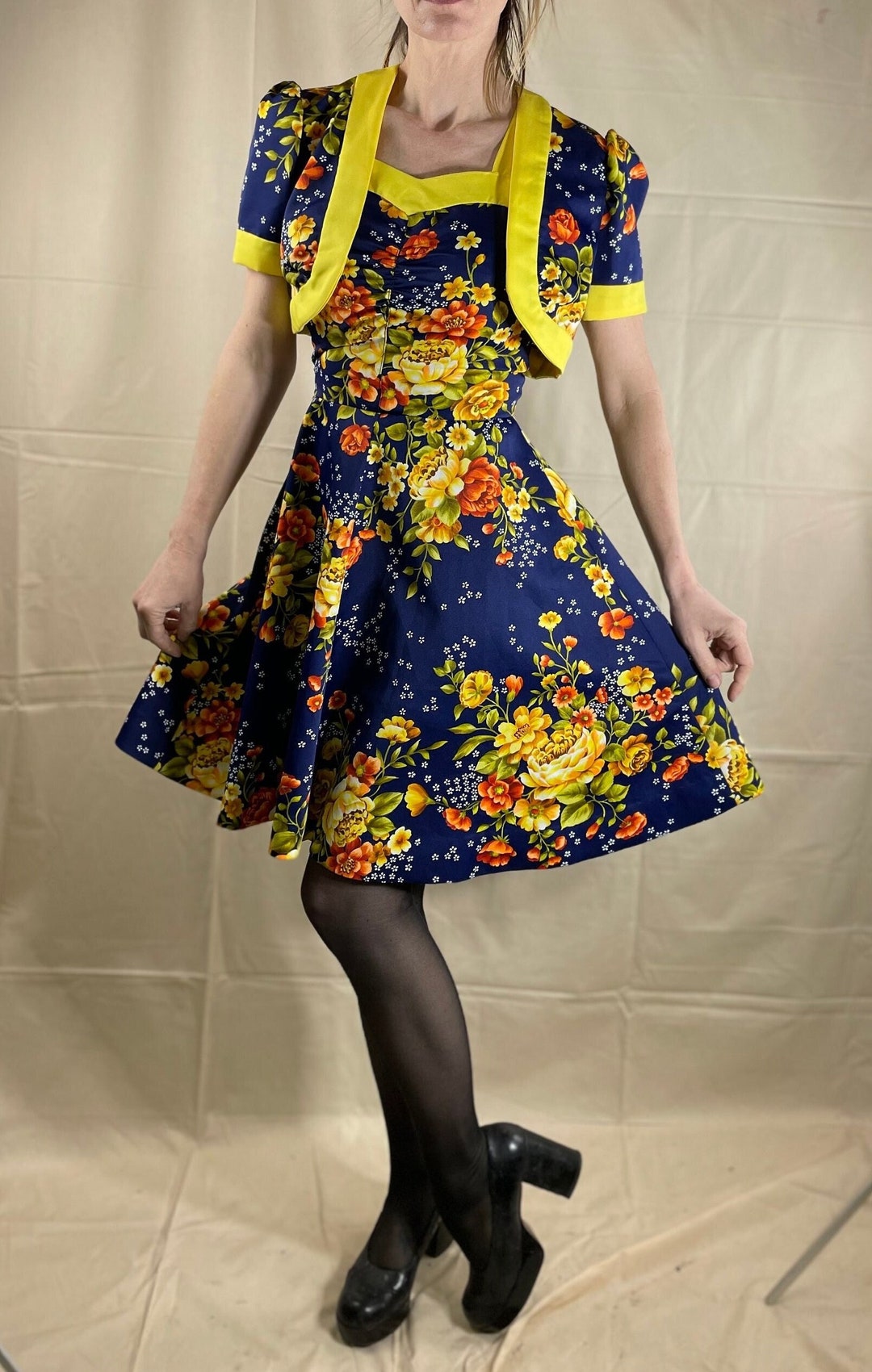 Vtg 70s CUTE 2 PIECE MINI Dress & Shrug // Floral Sweetheart Neckline ...