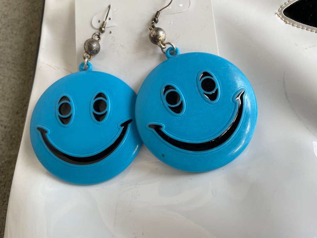Vintage Deadstock Y2K Smiley Face Earrings / 1.5 Blue Happy Face Dangly ...