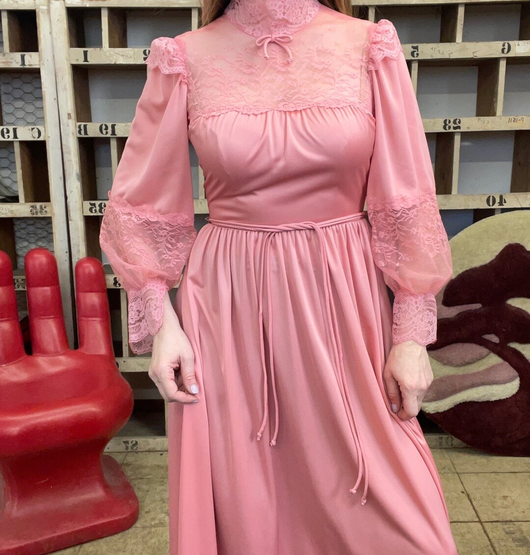 Vtg 70s PASTEL PINK MAXI Mauve Lace Collar Dress // Full Flowy Skirt ...