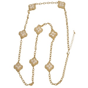 14kt Gold Plated Clover Stainless Steel Grooved Puffy Resin Clamshell ...