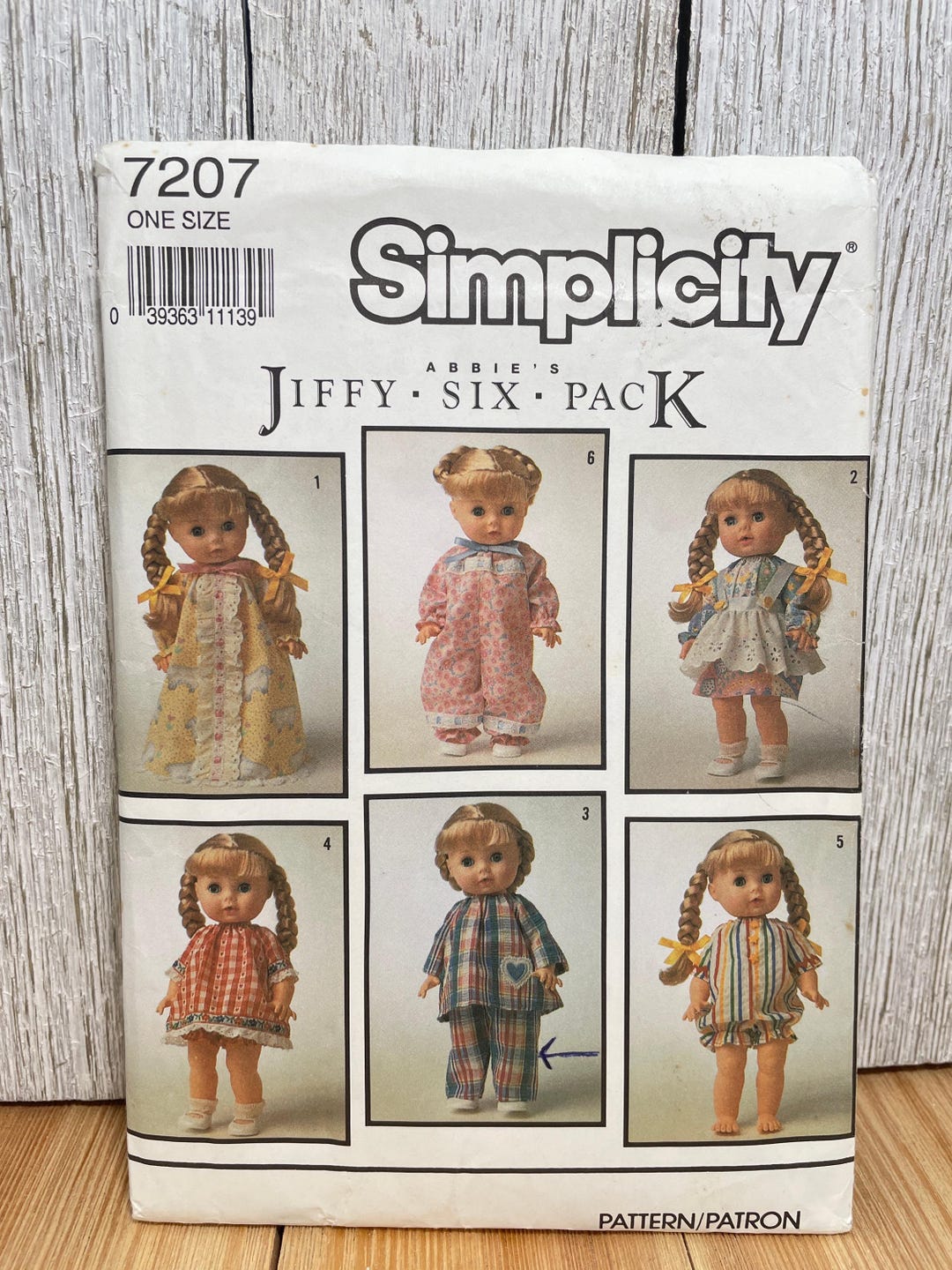 Simplicity 7207 Doll Clothes for 13