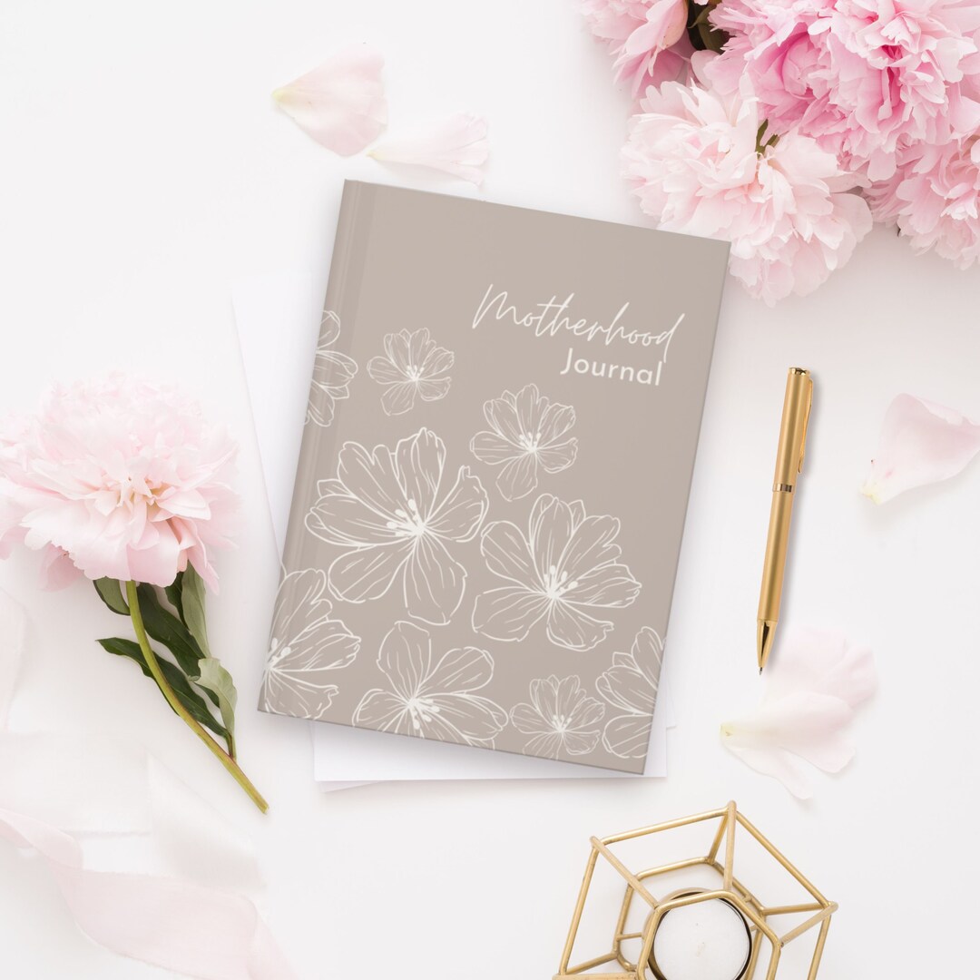 Motherhood Memory Book, Journal for Moms, Childhood Memories, Expecting ...