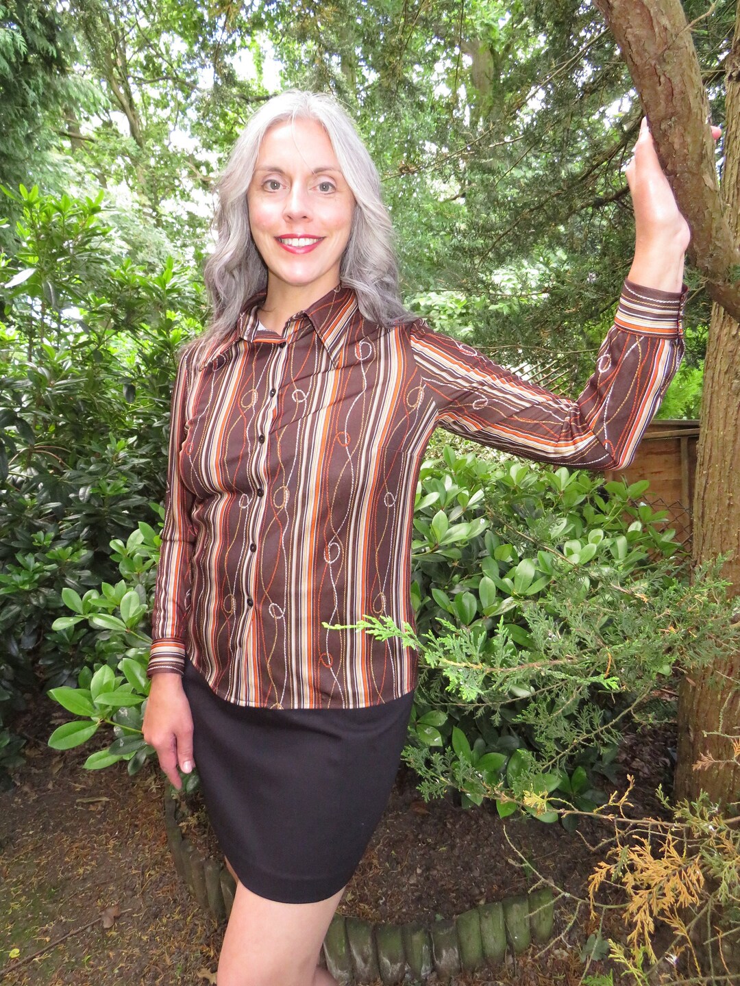 REDUCED Vintage 1970s Brown Stripe and Rope Print Dagger Collar Stretch ...