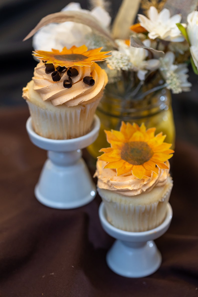 Beautiful Sunflower Wafer Paper Cupcake Toppers Great for - Etsy