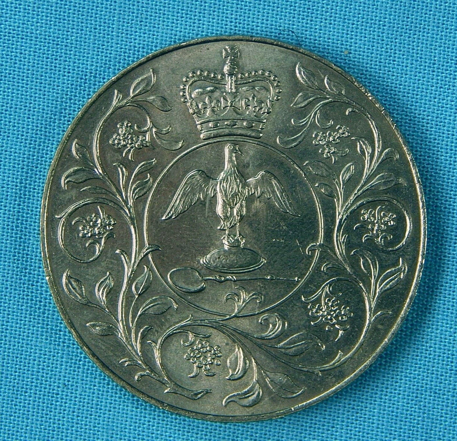 1977 Queen Elizabeth II Silver Jubilee Commemorative Coin 25 - Etsy
